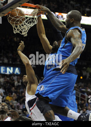 Atlanta Hawks guard Vince Carter comes out of an NBA basketball game ...