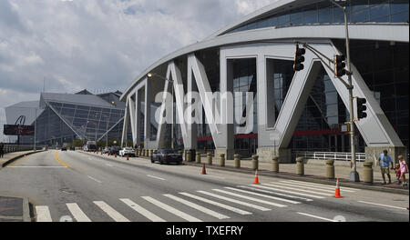 The Atlanta Falcons new retractable roof Mercedes Benz Dome changes the ...