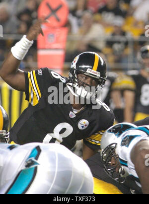 Pittsburgh Steelers quarterback Omar Jacobs passes in the pre-season ...
