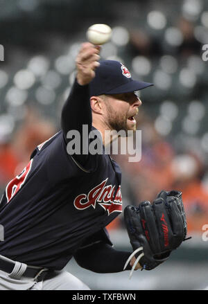 Cleveland Indians starting pitcher David Huff delivers a pitch during ...