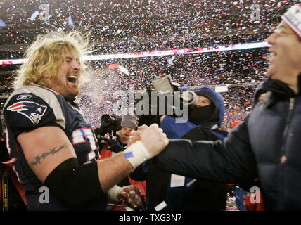 New England Patriots offensive tackle Morgan Moses (76) reacts during ...