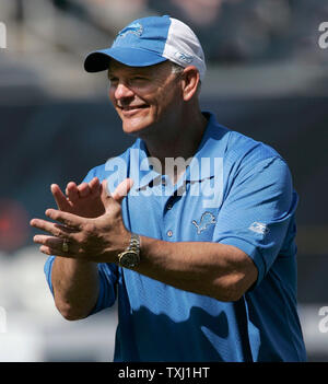 Detroit Lions head coach Rod Marinelli walks the sideline in the fourth ...