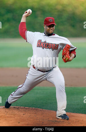 Arizona Diamondbacks starting pitcher Livan Hernandez delivers a pitch ...