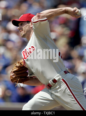 Philadelphia Phillies starting pitcher Cliff Lee throws a pitch in the ...