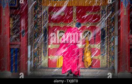 Gannan folk customs, humanistic scenery prairie monastery beautiful ...