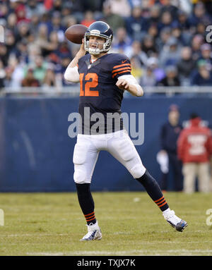 Chicago Bears quarterback Josh McCown (12) runs for a second quarter ...