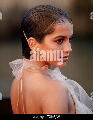 TRANSFORMERS: THE LAST KNIGHT (2017) ISABELA MONER MICHAEL BAY (DIR ...