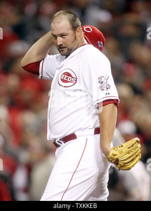 Cincinnati Reds relief pitcher Scott Barlow works against the Colorado ...