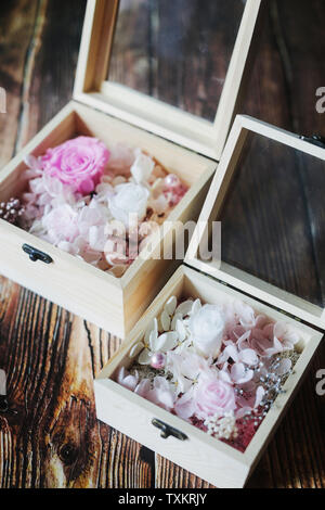 Exquisite gift box Stock Photo - Alamy