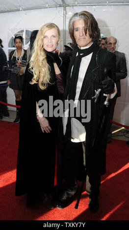 Joe Perry his wife Billie Paulette Montgomery the Miami Dolphins vs ...