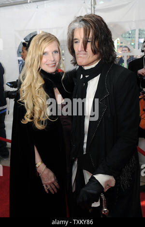 Joe Perry his wife Billie Paulette Montgomery the Miami Dolphins vs ...