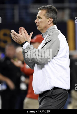 Ohio State head coach Kevin McGuff shouts instructions to his team ...