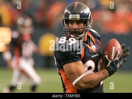 Denver Broncos tight end Nate Adkins (45) breaks off from Los Angeles ...