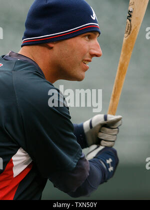 Atlanta Braves Jeff Francoeur, right, celebrates a 5-4 win over the ...