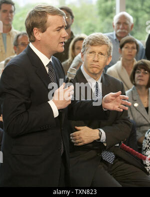 Deputy Secretary of Energy Daniel Poneman visited a Vit plant in 2011 ...