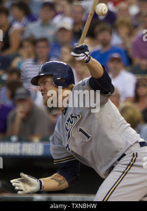 Milwaukee Brewers right fielder Corey Hart (1) heads to third on his ...