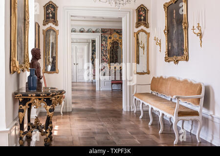 German hallway furniture store