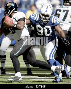 Jacksonville Jaguars defensive tackle Daniel Ross (93) takes a break on ...