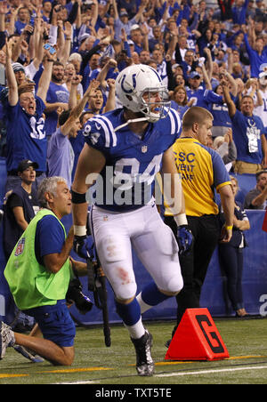 Philadelphia Eagles tight end Jack Stoll (89) warms up before an NFL ...