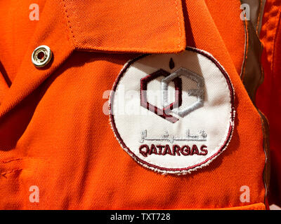 Qatar Gas,Qatargas,logo,company emblem. Established in 1984, Qatargas ...
