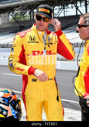 INDIANAPOLIS, IN - MAY 15: Ryan Hunter-Reay (#23 Dreyer & Reinbold ...