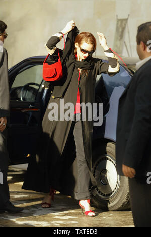 Saudi Arabian princess Nauf Bent Al-Bandar (R) and ambassador to Iran ...