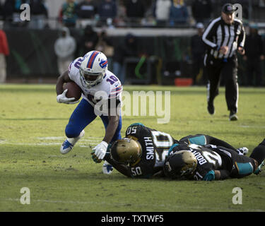 Buffalo Bills wide receiver Deonte Harty (11) crosses the goal line for ...