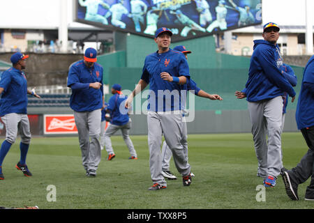 Kansas City Royals players stretch during spring training baseball ...