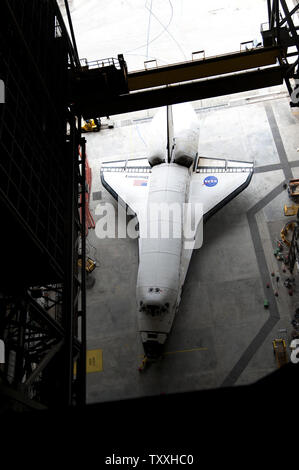 Rear Assembly of Space Shuttle Discovery During Rollout Stock Photo - Alamy