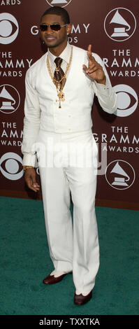 47th Annual Grammy Awards - Staples Center - Los Angeles. Gwen Stefani ...