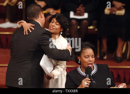 Tiffany Cochran, daughter of attorney Johnnie L. Cochran Jr. (C) is ...