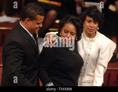 Tiffany Cochran, daughter of attorney Johnnie L. Cochran Jr. (R ...