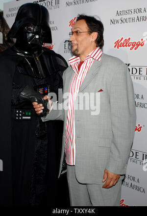 Senator Bail Organa (actor Jimmy Smits) speeds along the sky lanes of ...