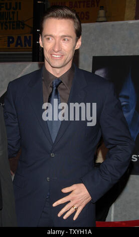 Hugh Jackman arrives at the Australian premiere of "Real Steel" at ...