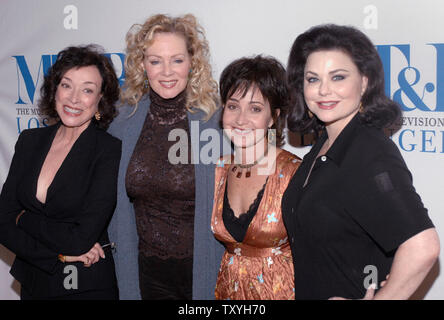 Dixie Carter With Annie Potts , Jean Smart And Belta Burke 1987 Credit ...