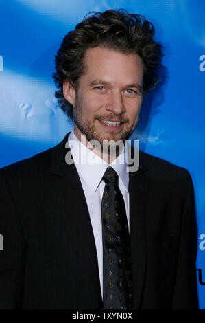 JAMES TUPPER, MEN IN TREES, 2006 Stock Photo - Alamy