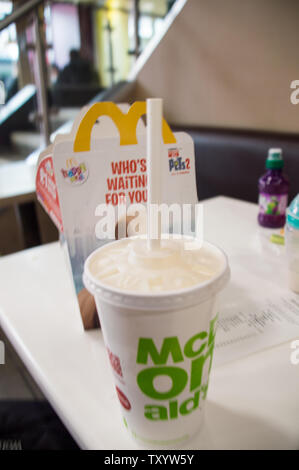 McDonald's Drink with Straw Stock Photo - Alamy