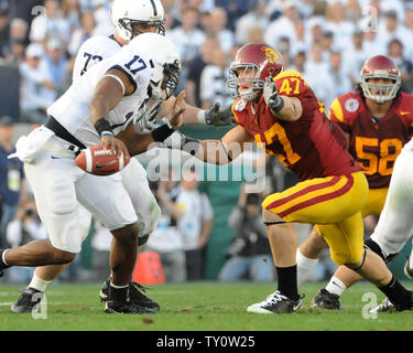 Penn State quarterback Daryll Clark (17) runs with the ball during the ...