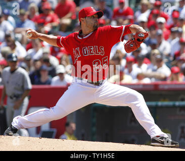 Los Angeles Angels' Joel Pineiro pitches against the Boston Red Sox in ...