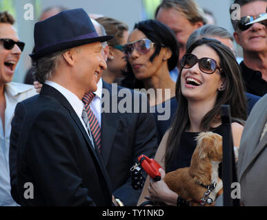 Bill Maher and girlfriend Cara Santa Maria arrive at the White House ...