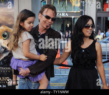 Billy Bob Thornton, daughter Bella Thornton and Connie Angland Disney ...