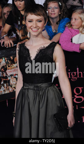 Actress Valerie Curry The premiere of 'The Twilight Saga: Breaking Dawn ...