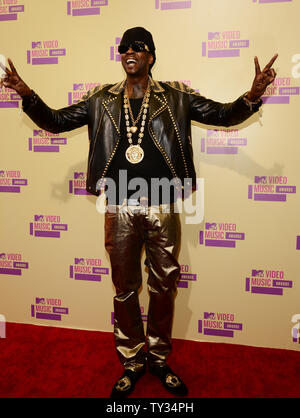 Rapper 2 Chainz arrives at the MTV Video Music Awards on Thursday, Sept ...