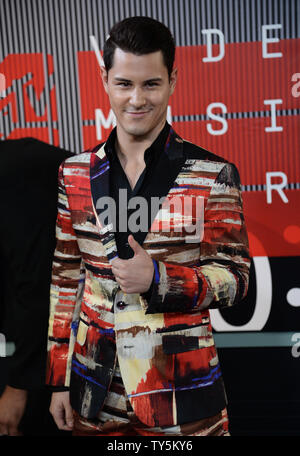 Michael Willett arrives at the MTV Video Music Awards at The Forum on ...