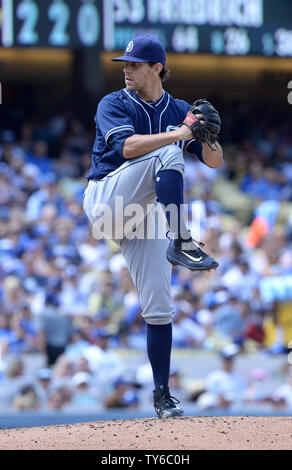 Los Angeles Dodgers pitcher Christian Oliveira (30) delivers a pitch ...