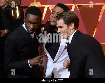 Actors Shariff Earp (L) and Jharrel Jerome arrive on the red carpet for ...