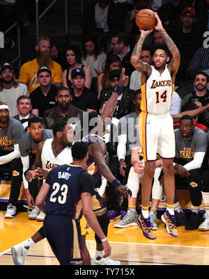 The Los Angeles Lakers' Brandon Ingram (14) dunks against the ...