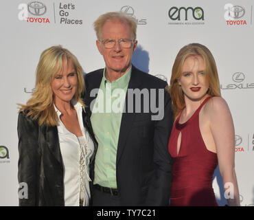 Ed Begley Jr. and his daughter Hayden Carson Begley arrive at the ...