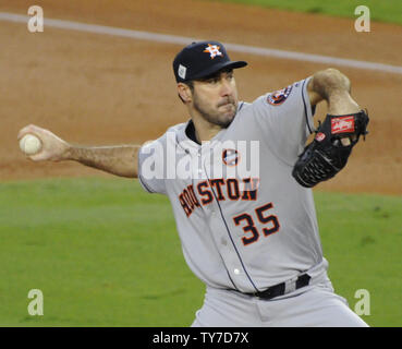 Los Angeles Dodgers pitcher Justin Wrobleski throws to the plate during ...