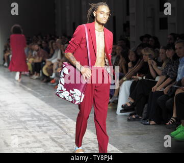 Models parade to show the new collections in the Seven Days fashion ...